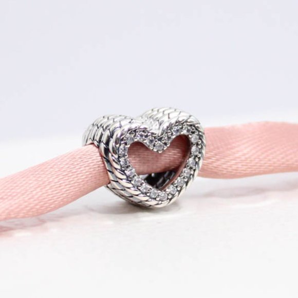 Pandora | Jewelry | Pandora Snake Chain Pattern Open Heart Charm | Poshmark